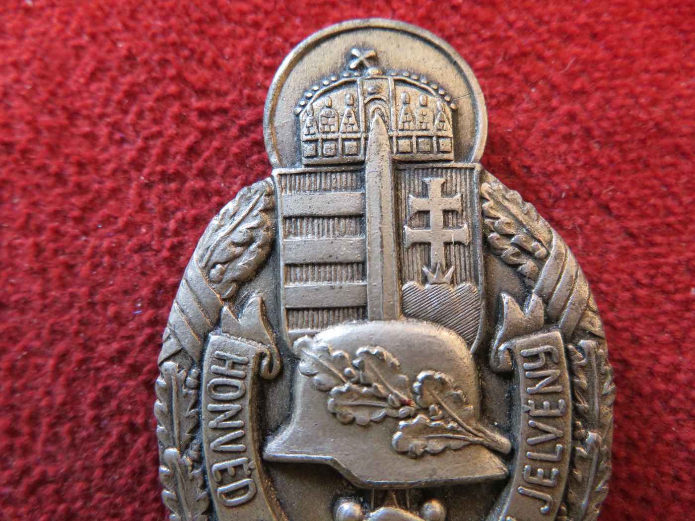 HORTHY KORSZAK , HONVÉD SPORTÜGYESSÉGI (mérete: 35 x 50 mm) JELVÉNY kiv