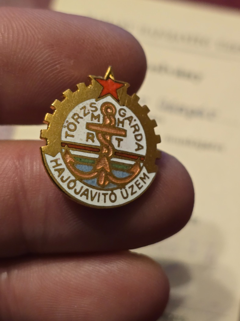 Mahart Hajójavító Üzem törzsgárda jelvény és igazolvány - Vatera.hu