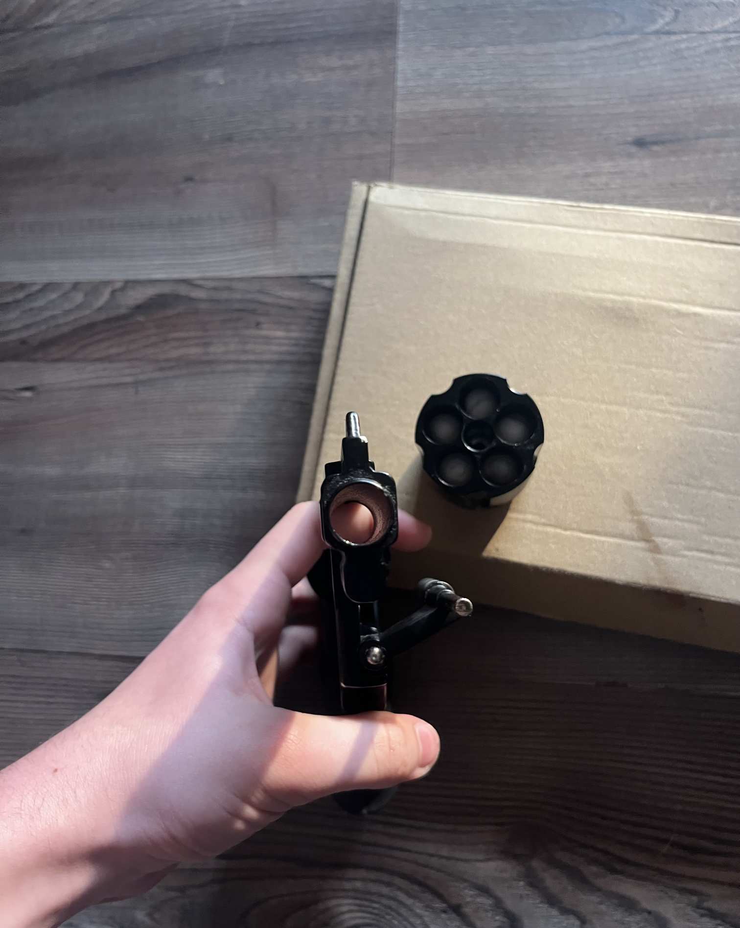 Keserű revenge 14M gumilövedékes gáz-riasztó revolver (ENGEDÉLYMENTES)