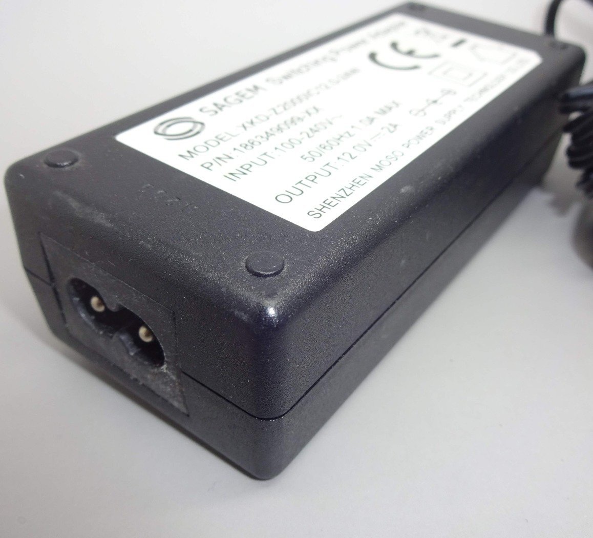 Tápegység 12V 2A adapter led szalaghoz (Sagem kapcsolóüzemű tápegység)