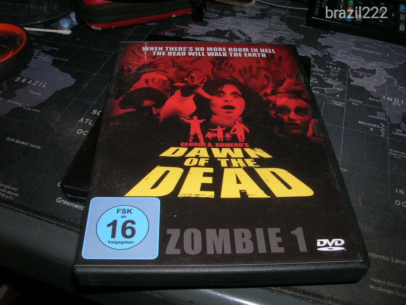 Holtak hajnala (Dawn of the Dead) 1978. ? Horror/Akció ? 2 ó 7 p kultikus