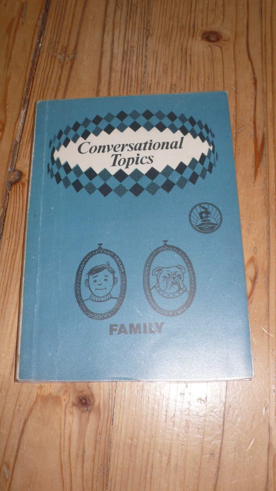 Basel Péter: Conversational Topics - Family - Angol tankönyv nyelvkönyv