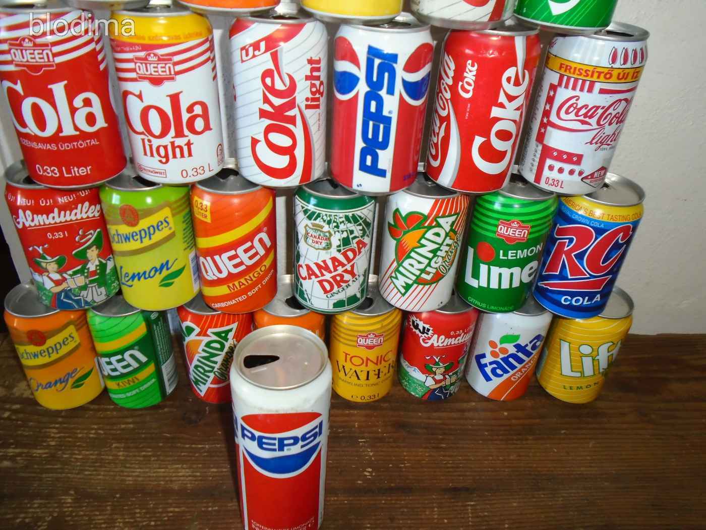 COCA COLA,PEPSI,FANTA,MIRINDA ÜDÍTŐS DOBOZ GYŰJTEMÉNY 1990-ES ÉVEK 30 DB!