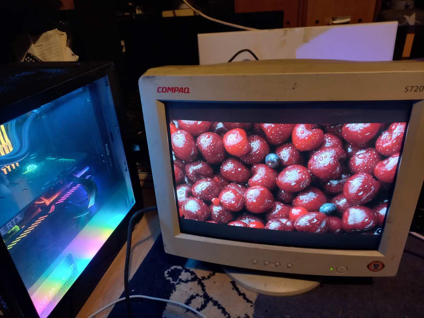 Compaq S720 CRT 17 Színes Monitor 1280X1024 85Hz Retro Gaming-re 1Ft-ról!