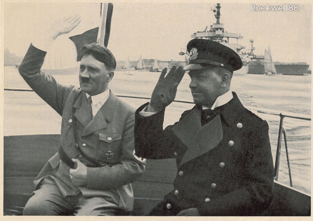 Nagyobb Képeslap / Gyűjtőlap - Adolf Hitler Erich Raeder Admirálissal