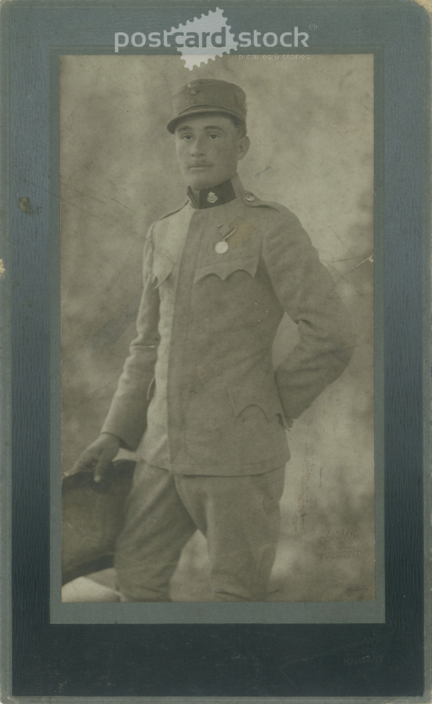 1927 - Csányi Sándor katona portréfotója, kitüntetéssel. A kép Dékány ...