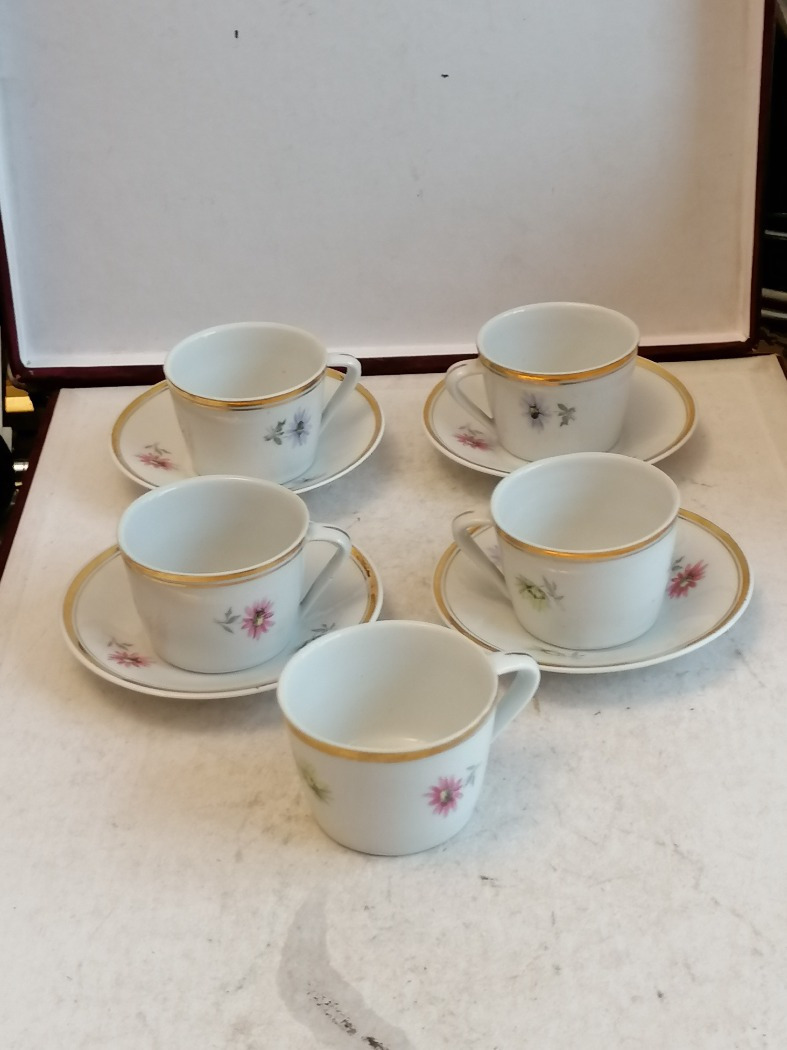 ANTIK HOLLÓHÁZI PORCELÁN KÁVÉS CSÉSZÉK - Vatera.hu