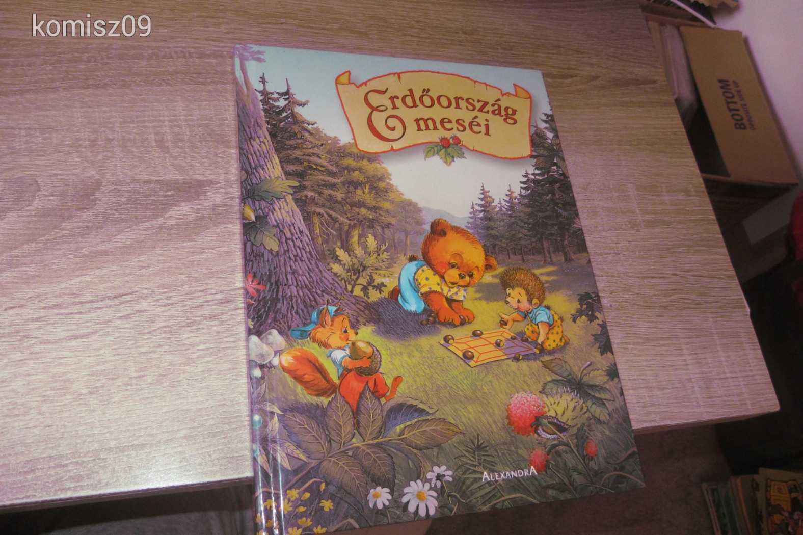 Erdőország Meséi // Grafikus : Eszes Hajnal , Morvay Gábor