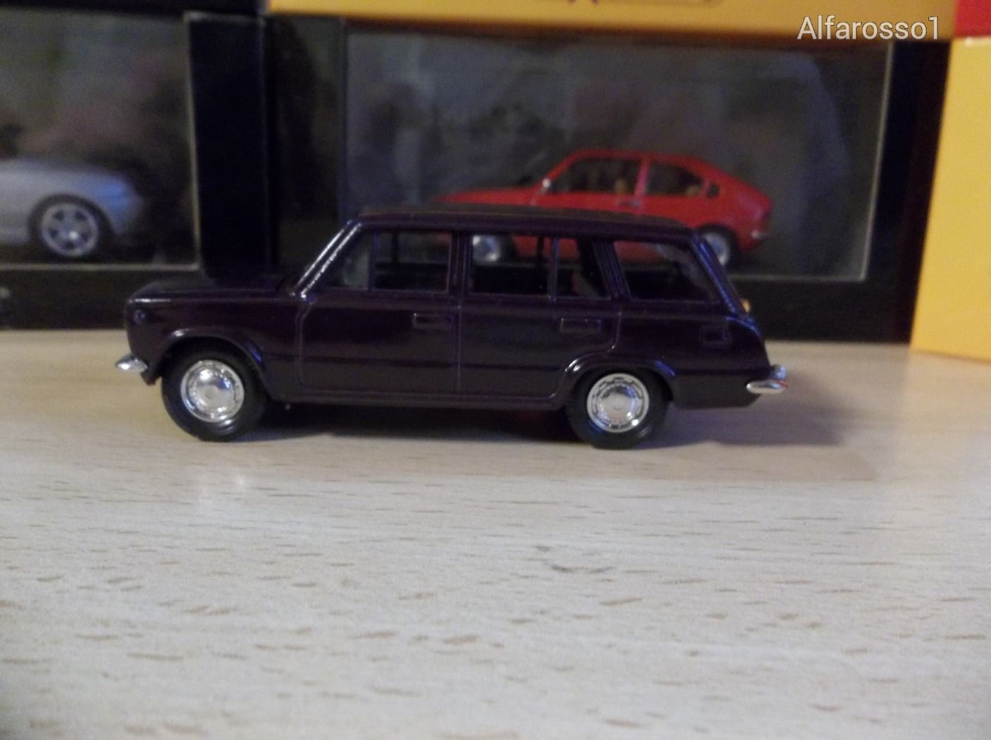 Lada 1200 combi Vaz 2102 1/43 régi szovjet/orosz Agat modell