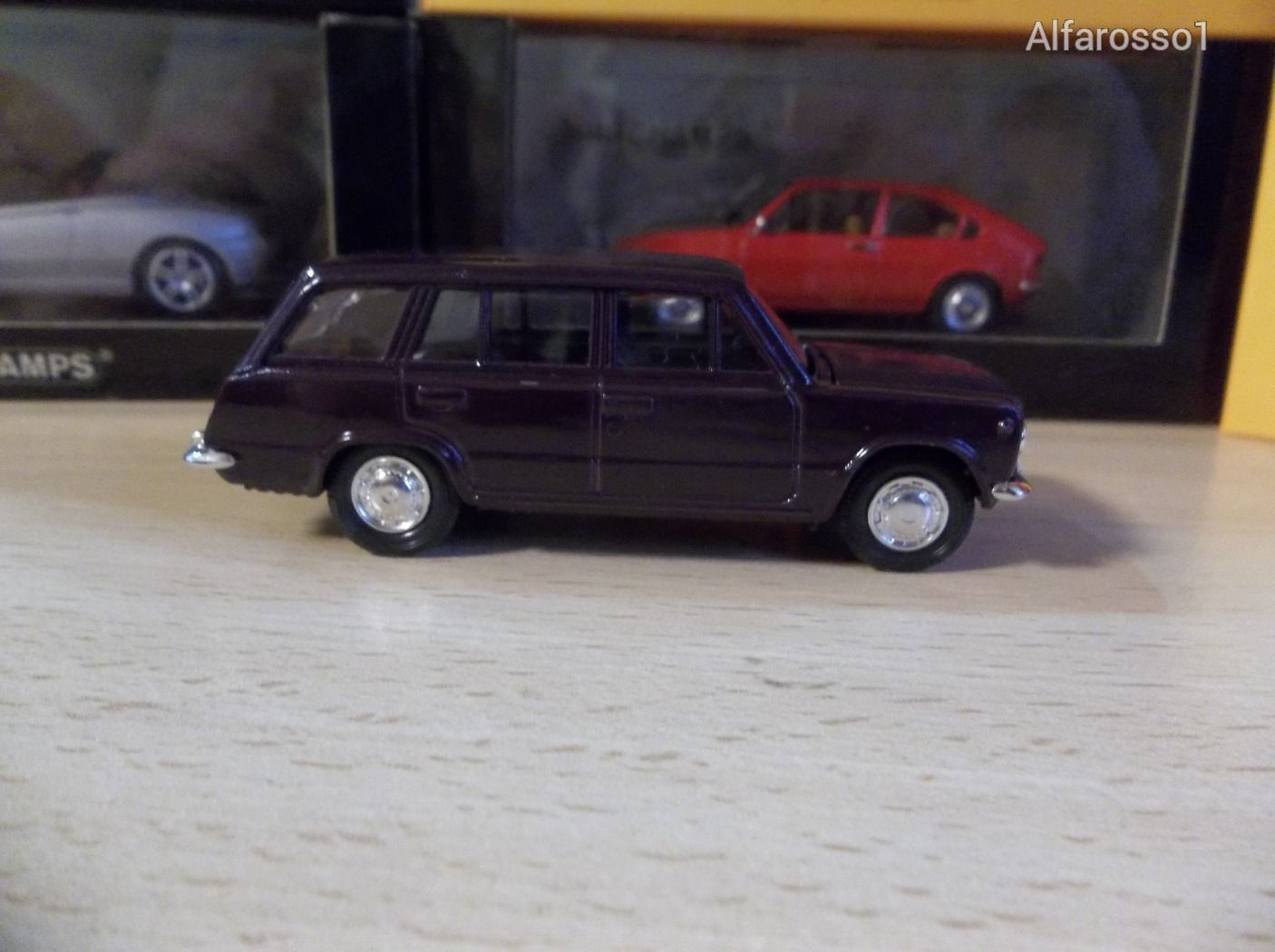 Lada 1200 combi Vaz 2102 1/43 régi szovjet/orosz Agat modell